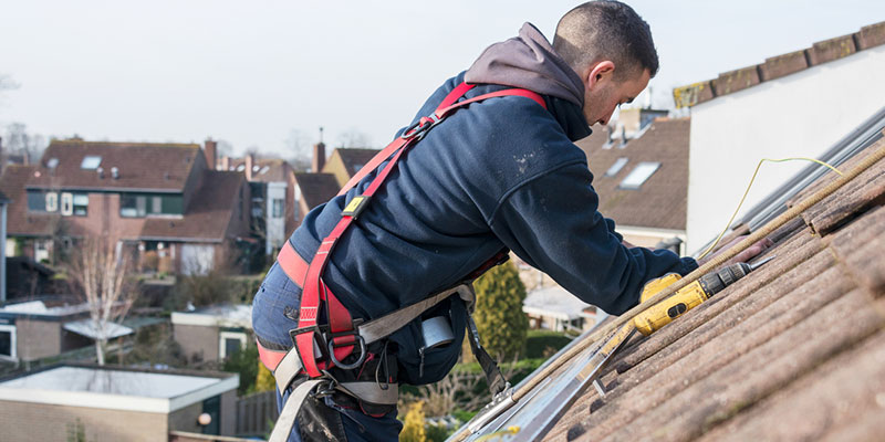 Five Tips and Tricks For a Stress-Free Roofing Installation Process ...